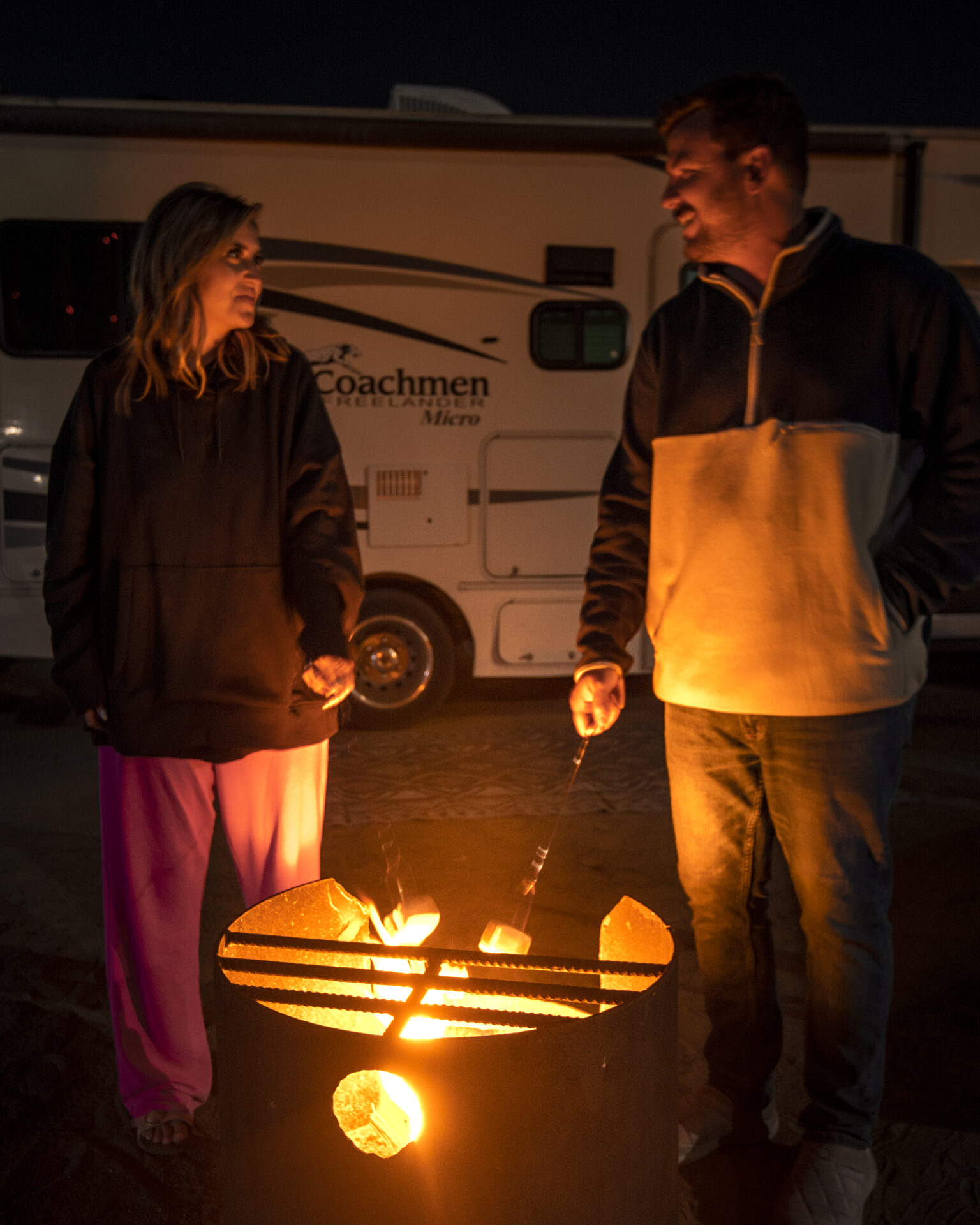 5 Steps to Making the Perfect Campfire | RVshare