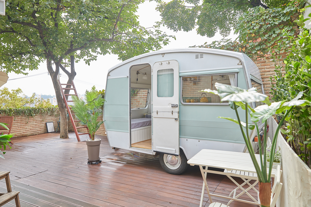 These Retro RVs and Trailers Will Make You Want to Travel Back in Time ...