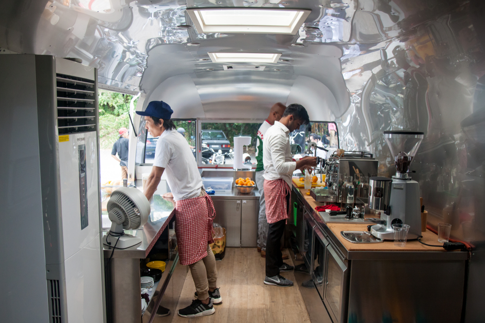 These Retro RVs and Trailers Will Make You Want to Travel Back in Time ...