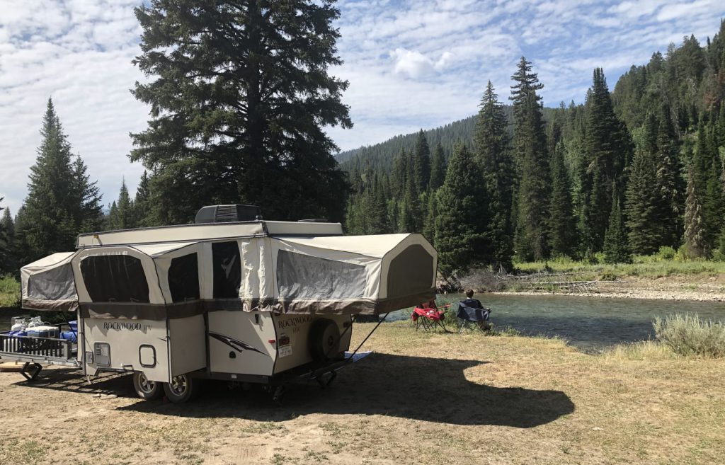 RV Classes: Types of Motorhomes and Towable Trailers | RVshare